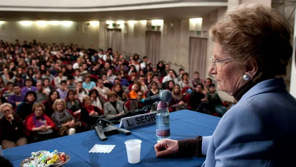 Lilana Segre. Laura Fontana racconta il suo incontro con la neo ...